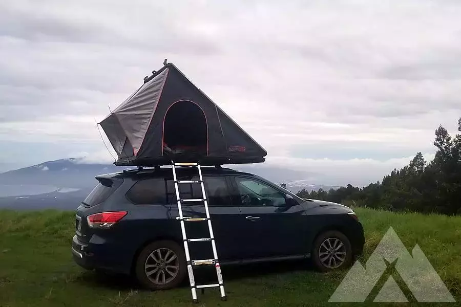 Blue AWD Nissan Pathfinder w/Rooftop Tent for Rent in , Hawaii
