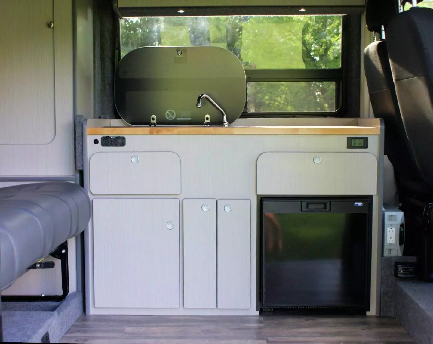 2017-2018 PROMASTER POP-TOP LUXURY CAMPER for Rent in Denver, Colorado