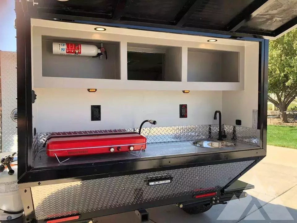 2022 2022 Square Drop Trailer - Overland for Sale