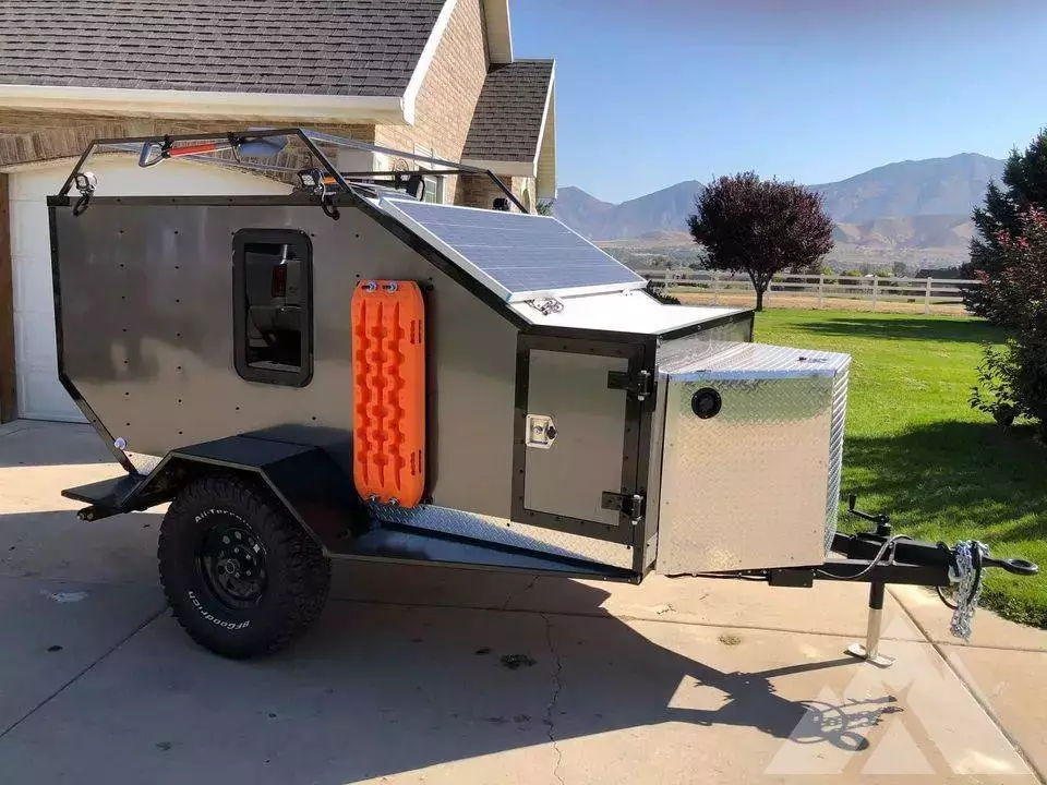 2022 2022 Square Drop Trailer - Overland for Sale