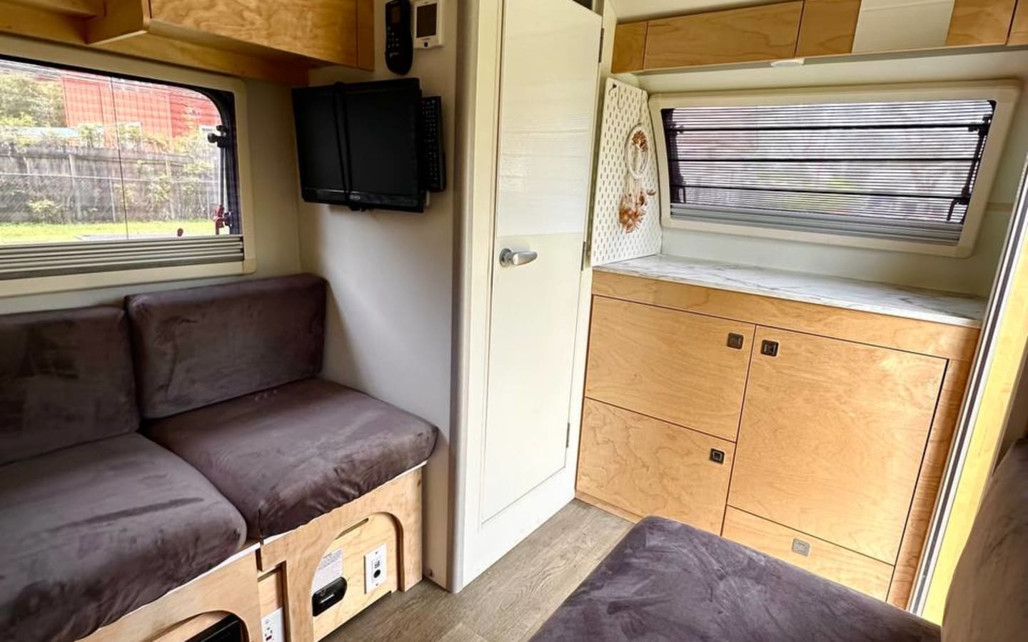 Tab 320 CS-S Lightweight Adventure Companion for Rent in Austin, Texas ...