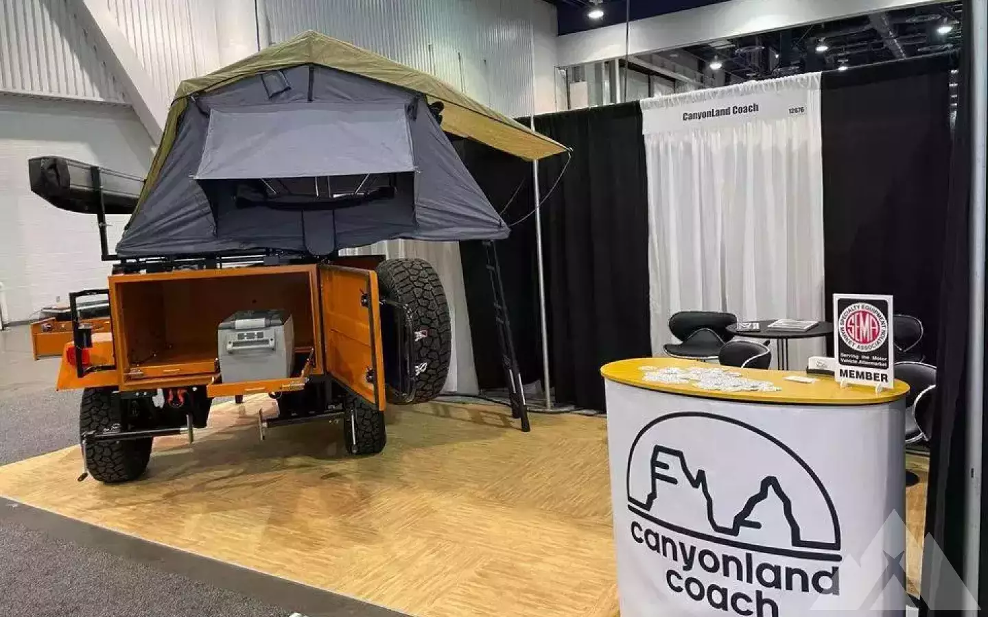 CanyonLand Coach overland rooftop tent trailer for Sale