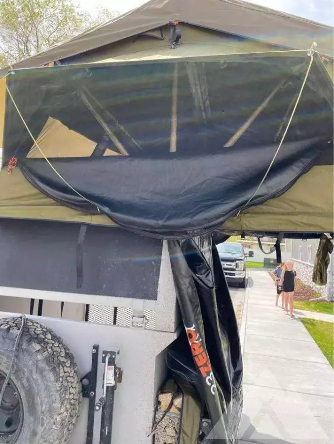 Off-road atv trailer w/ Rooftop tent for Sale