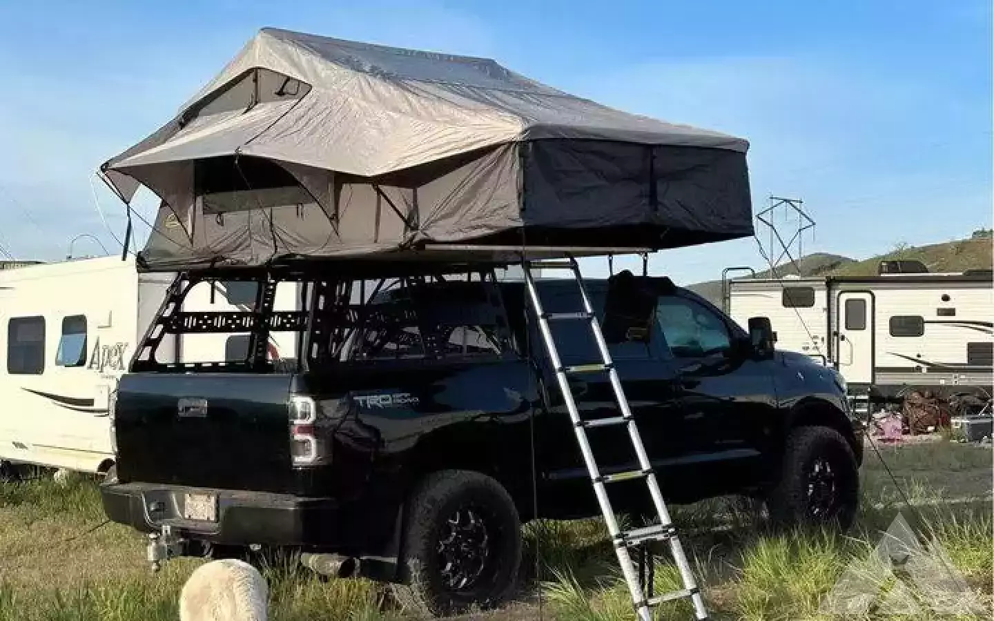 Smittybilt XL Overlander Gen2 Rooftop Tent | Roof Top Tent for Sale in ...