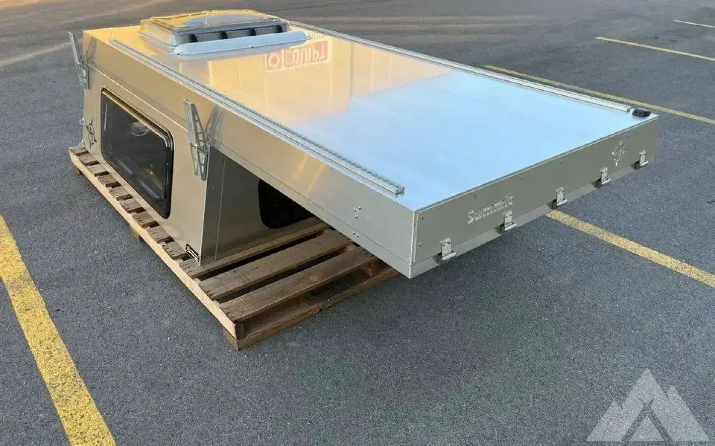 Used AT Overland Summit 6' Mid Size Topper/Camper for sale in Salt Lake ...