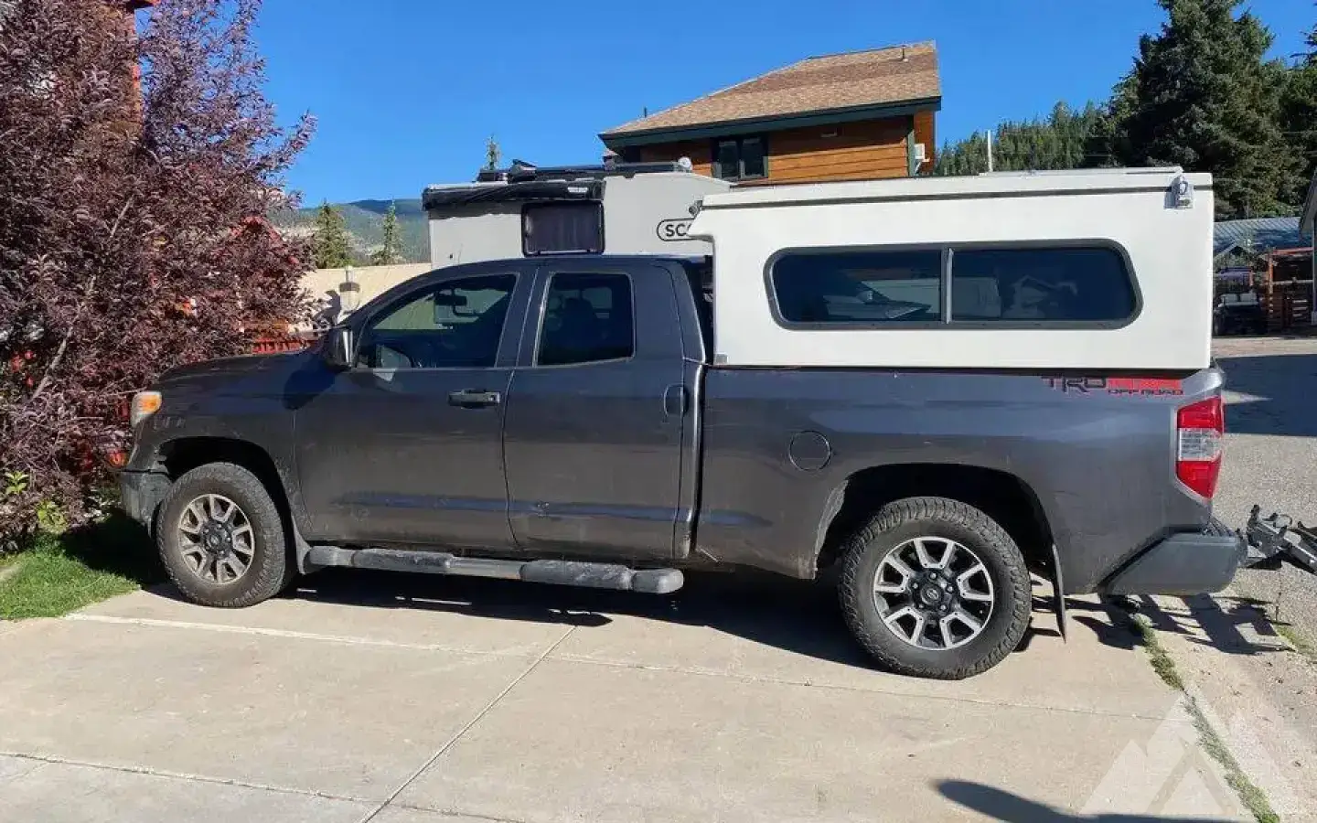 Used FlipPac Truck Camper for sale in Minturn, Colorado