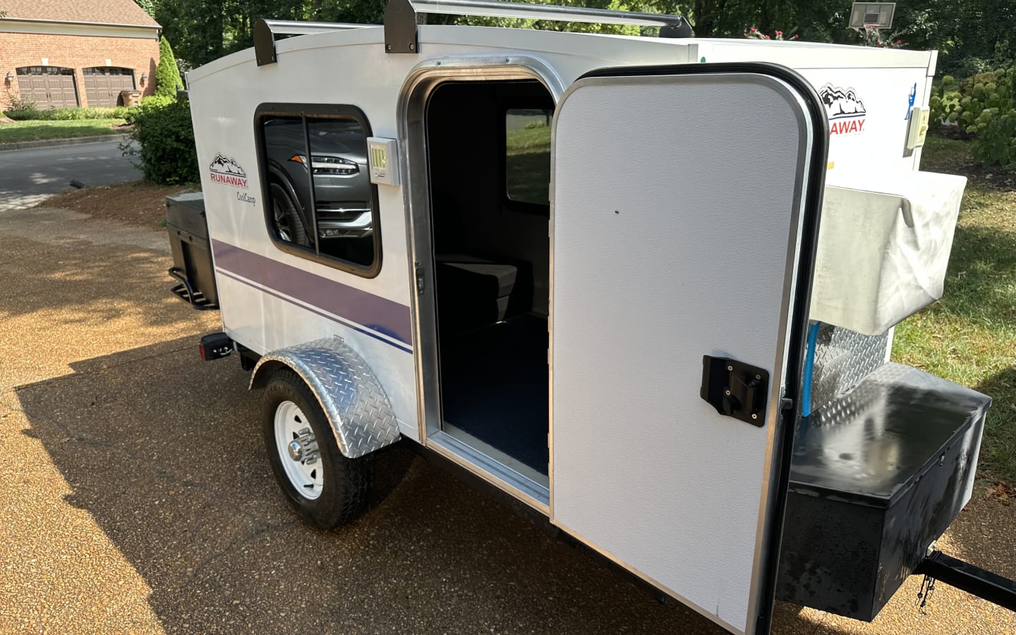 Runaway Coolcamp Small overland Camper Trailer for Rent in Brentwood ...