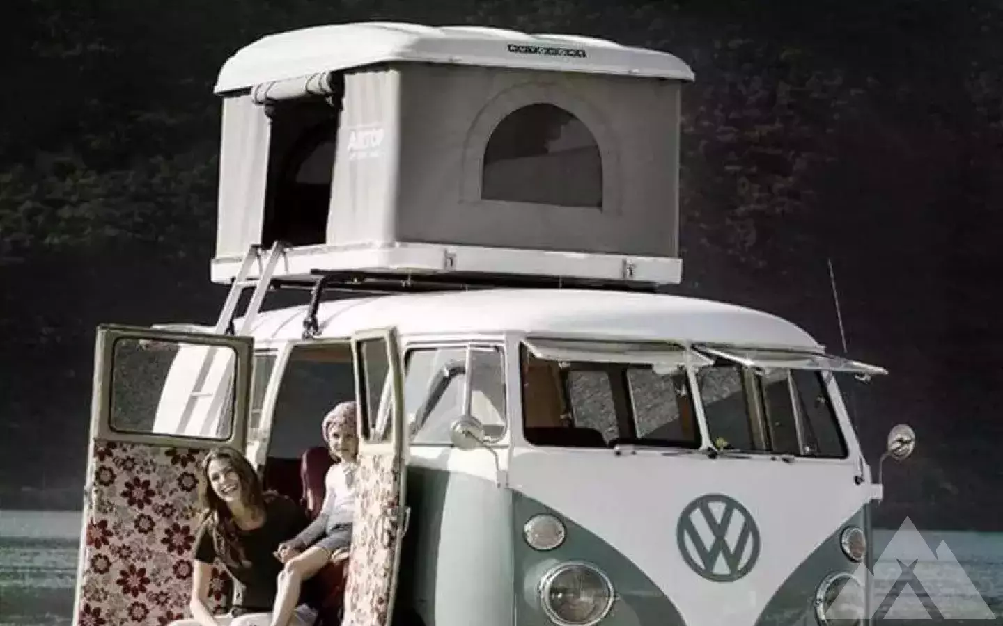 Autohome Rooftop Tent RTT w/ Yakima Truck Bed Rack | Roof Top Tent for ...