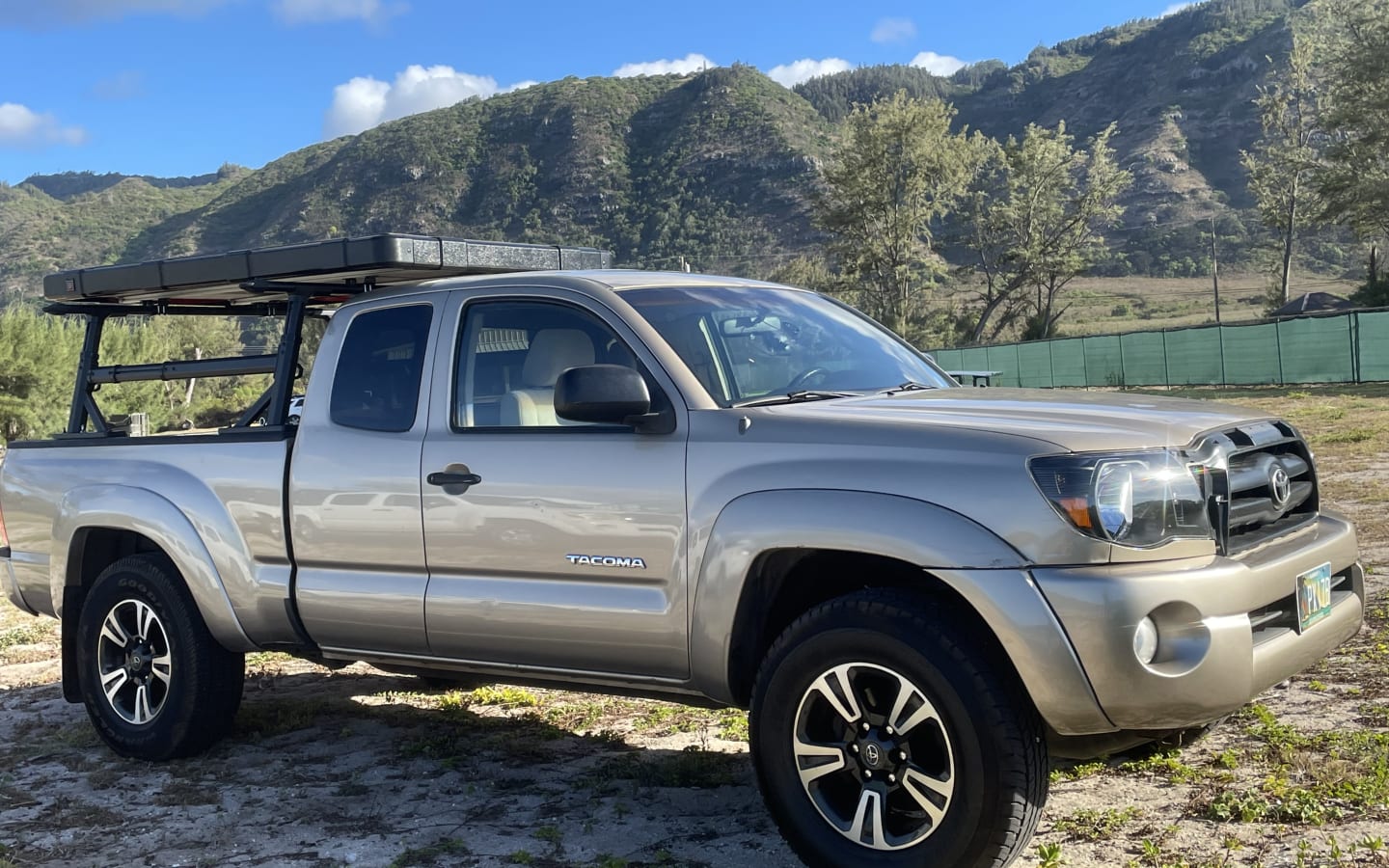 Golden Panda - 2006 Toyota Tacoma for Rent in Honolulu, Hawaii