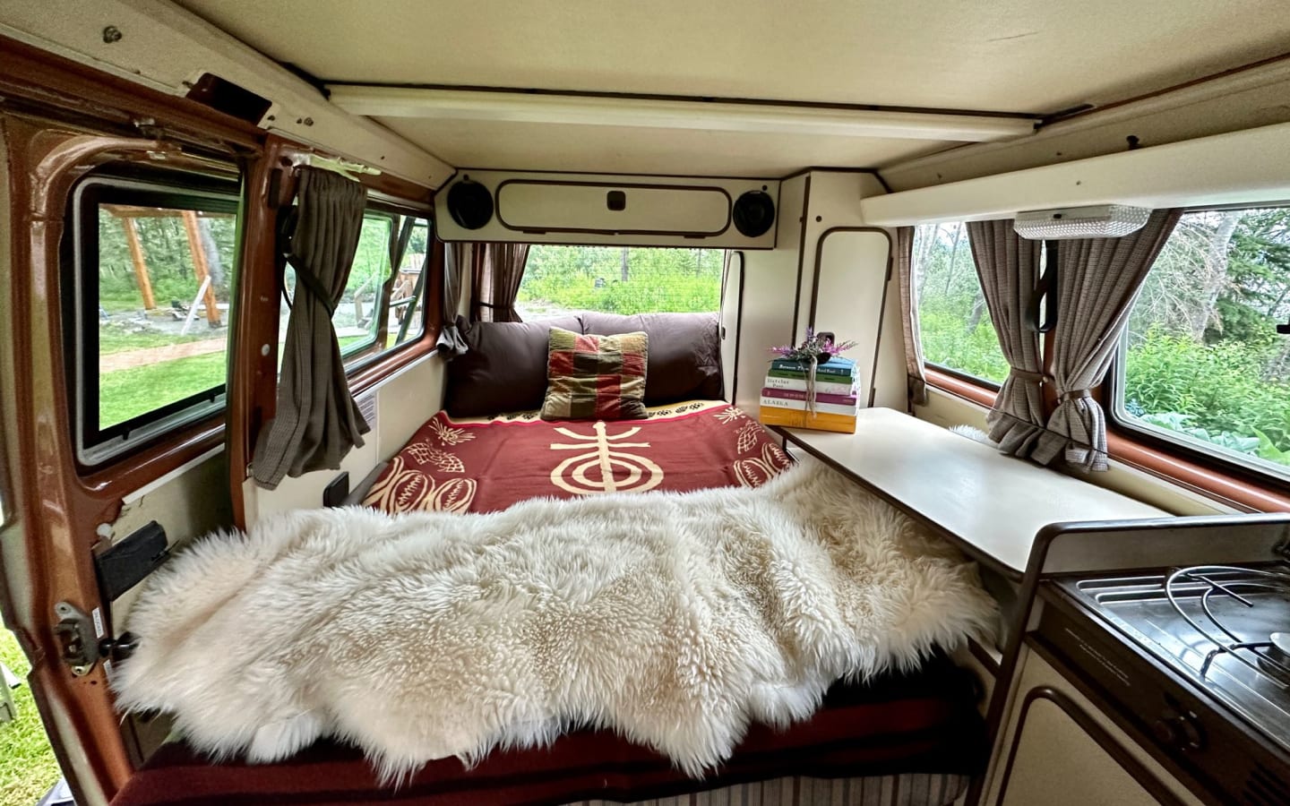 Look Like A Local - "Vincent Van-Go" VW Westfalia for Rent in Palmer ...