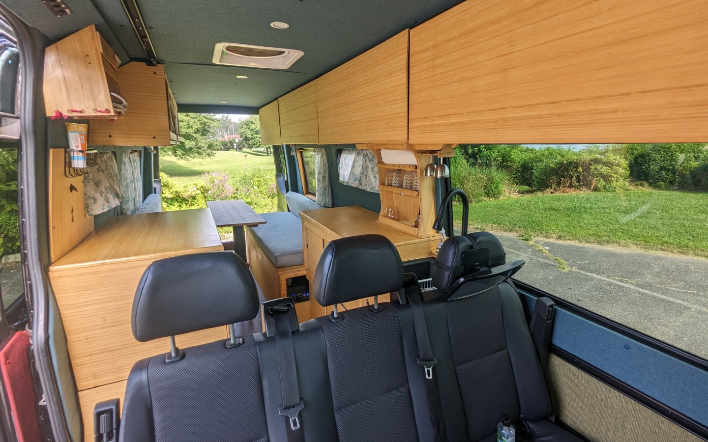 2021 Sprinter Bamboo Family Vanlife for Rent in Manheim, Pennsylvania