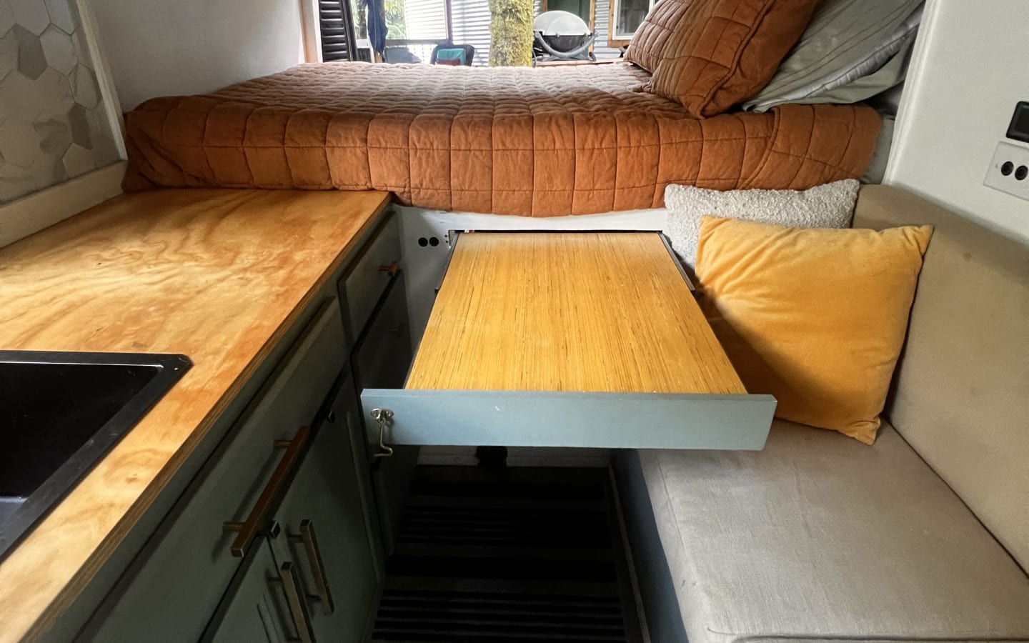 Chloe the Promaster with extra bed for Rent in Portland, Oregon