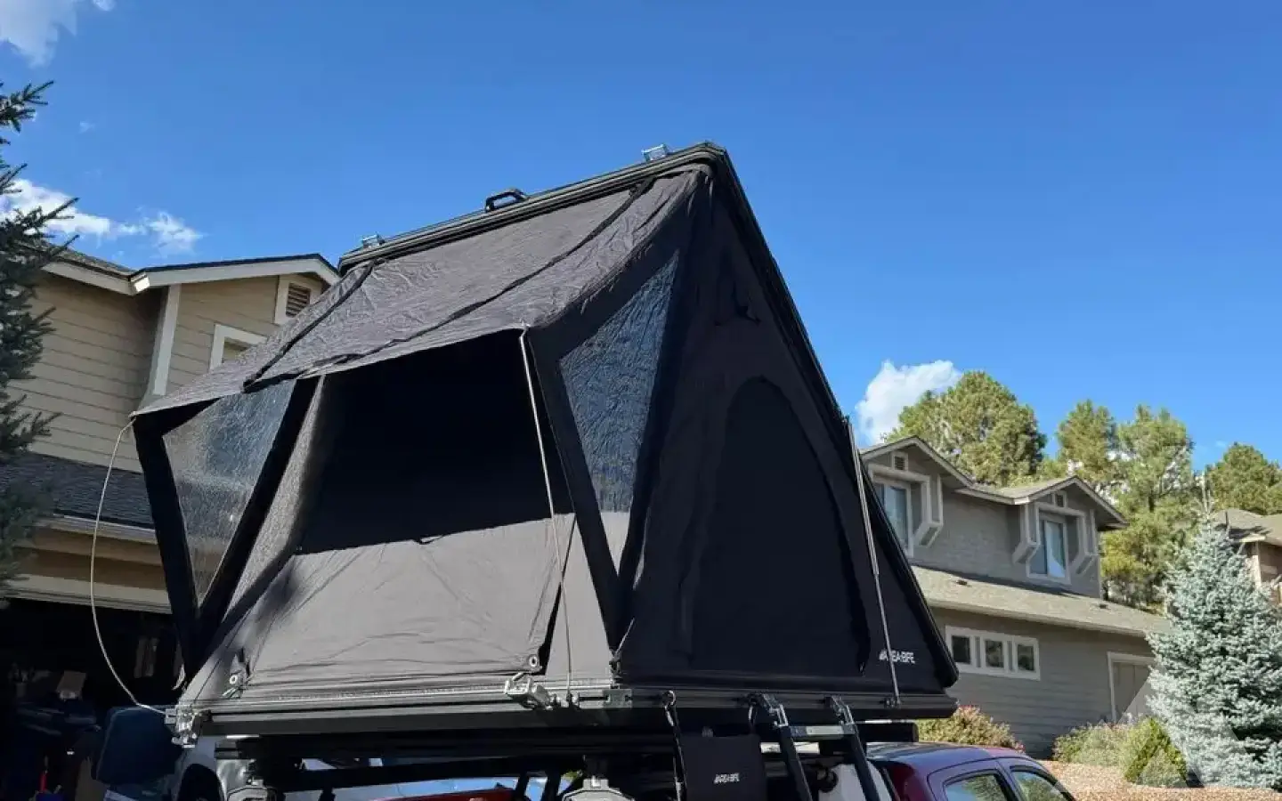 Area BFE Hard Shell Rooftop Tent | Used Roof Top Tent for Sale in {city ...