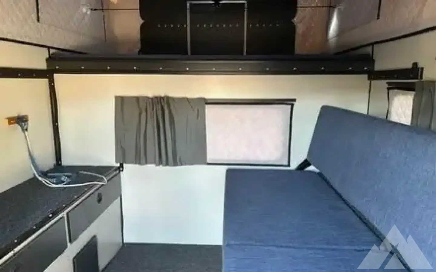 Used 2021 Four Wheel Camper Hawk Shell for sale in Las Vegas, Nevada