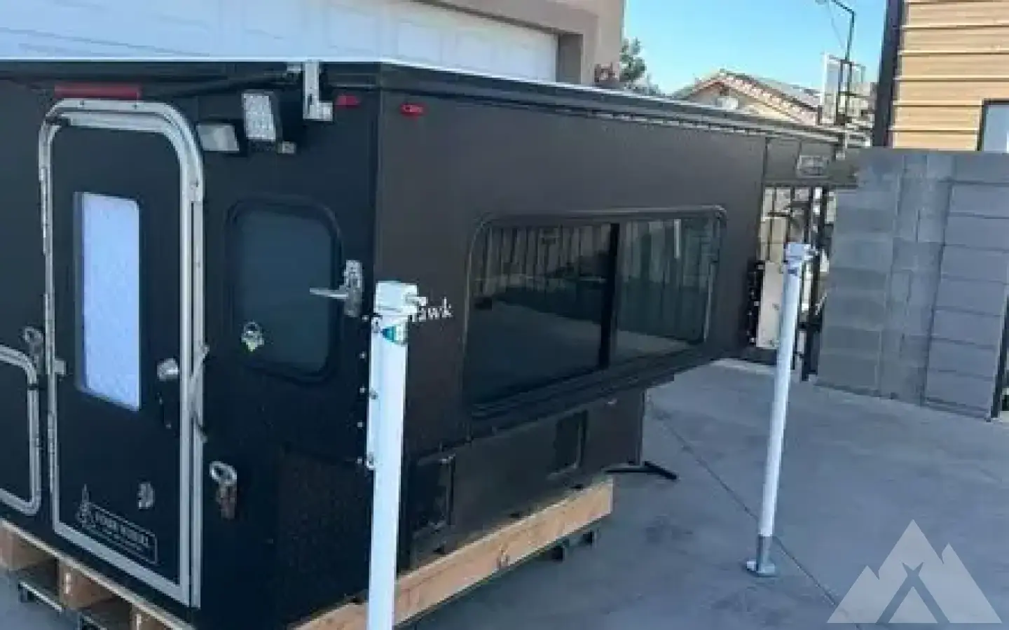 Used 2021 Four Wheel Camper Hawk Shell for sale in Las Vegas, Nevada