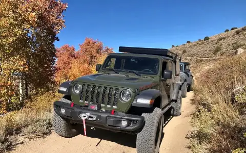 Used Topo Toppers Badlander Pop Up Camper Shell for sale in Minden, Nevada