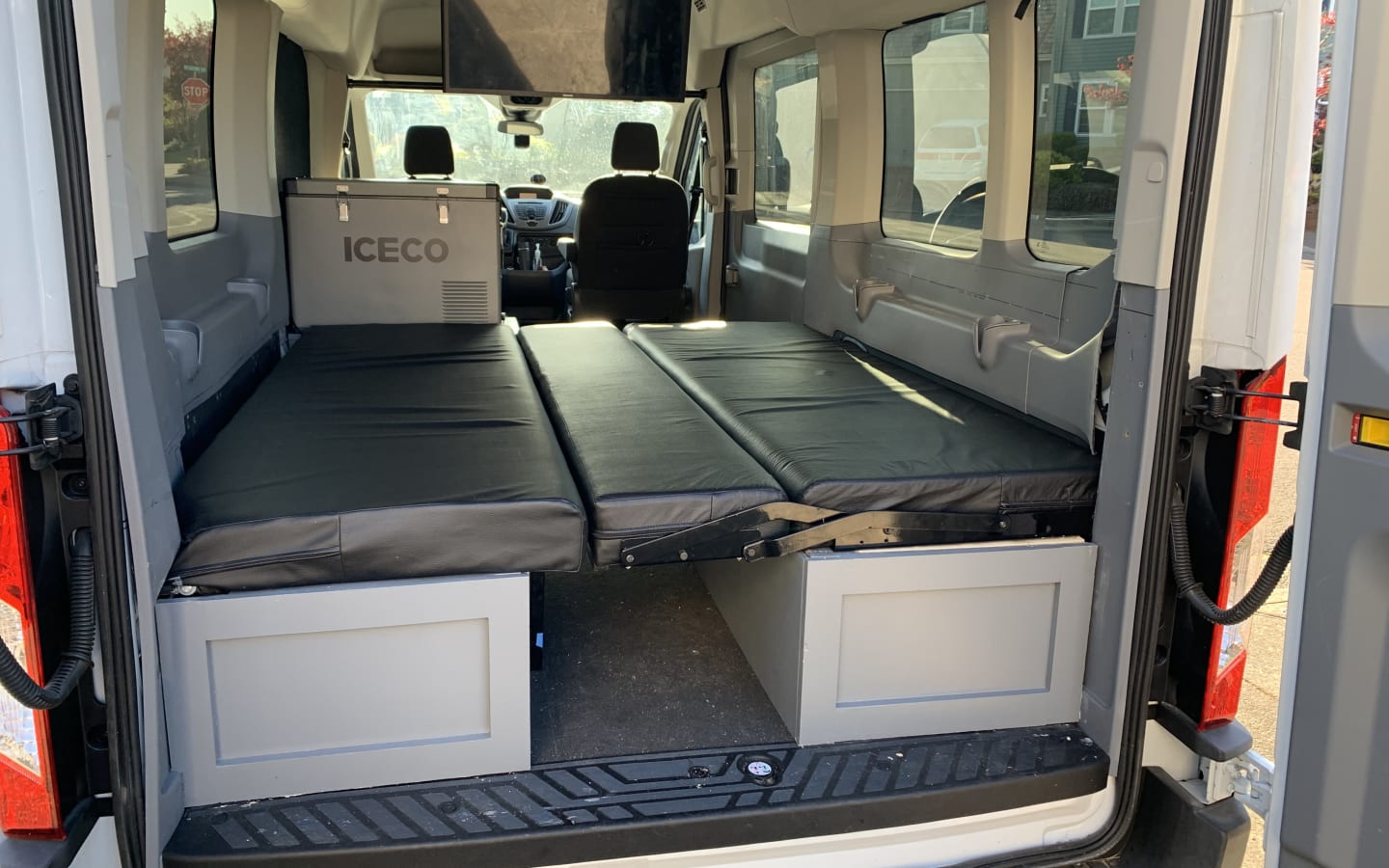 2019 Ford Transit Camper Van for Rent in Wilsonville, Oregon