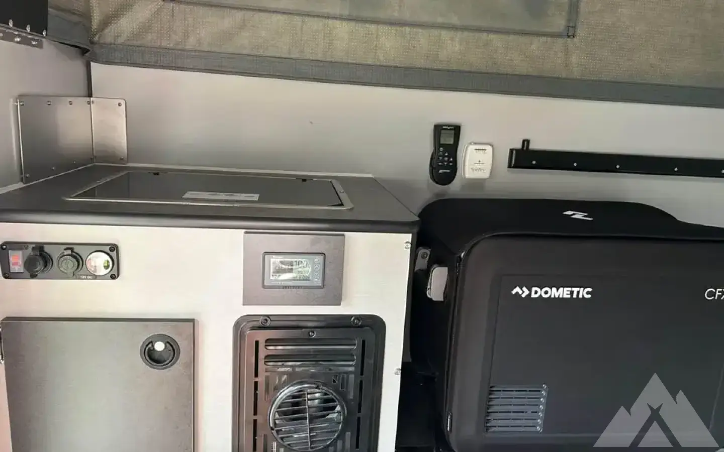 Used 4 Wheel Camper Hawk shell for sale in Nampa, Idaho