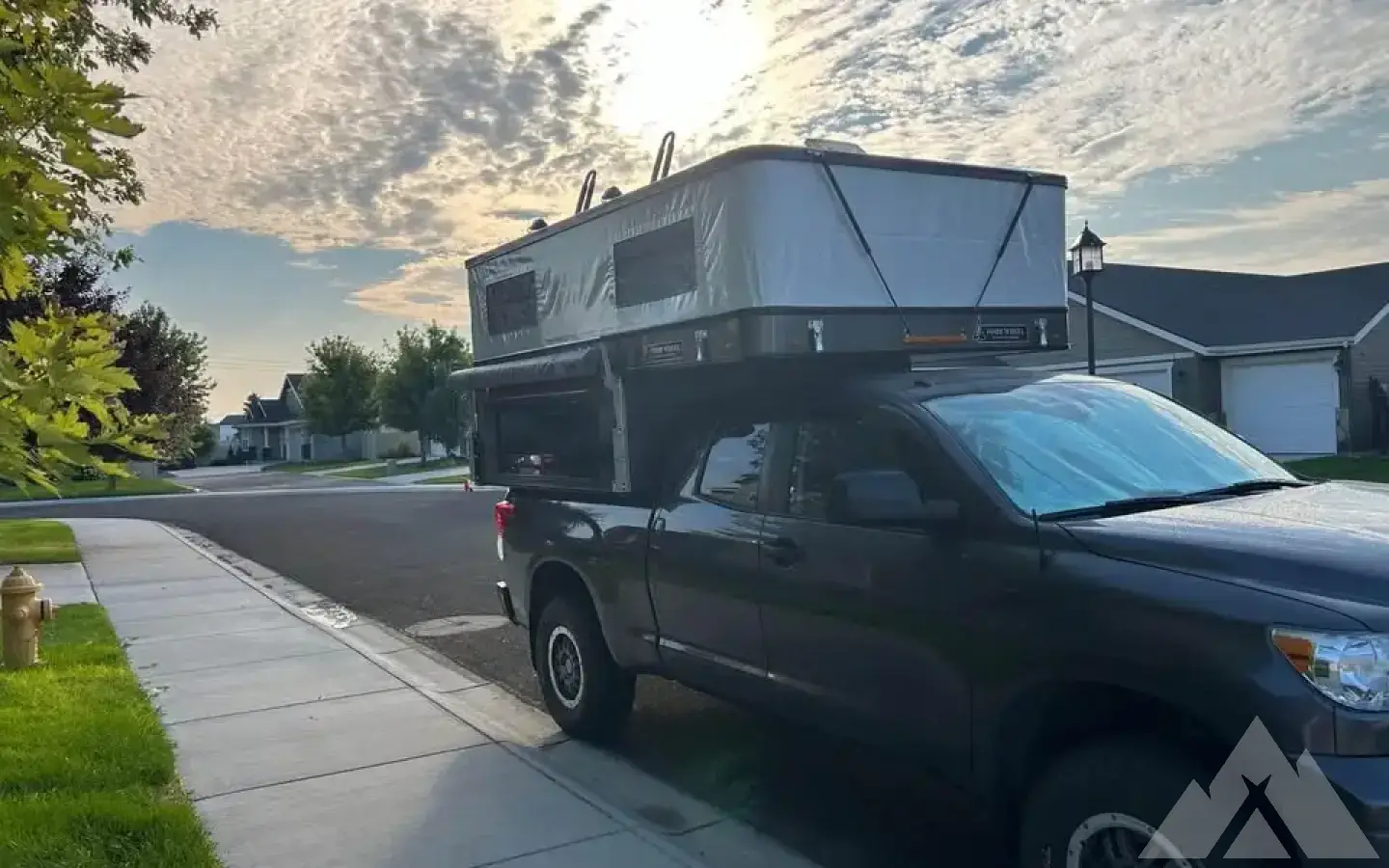 Used 4 Wheel Camper Hawk shell for sale in Nampa, Idaho