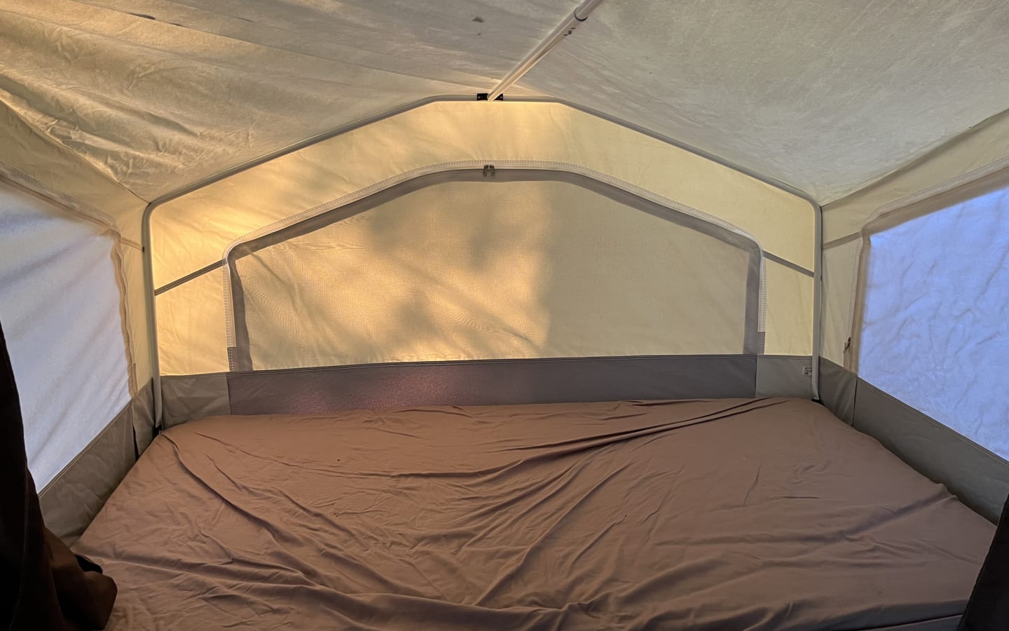 Pop Up for Rent in Albemarle, North Carolina | 1100 lbs lbs, 10 ft