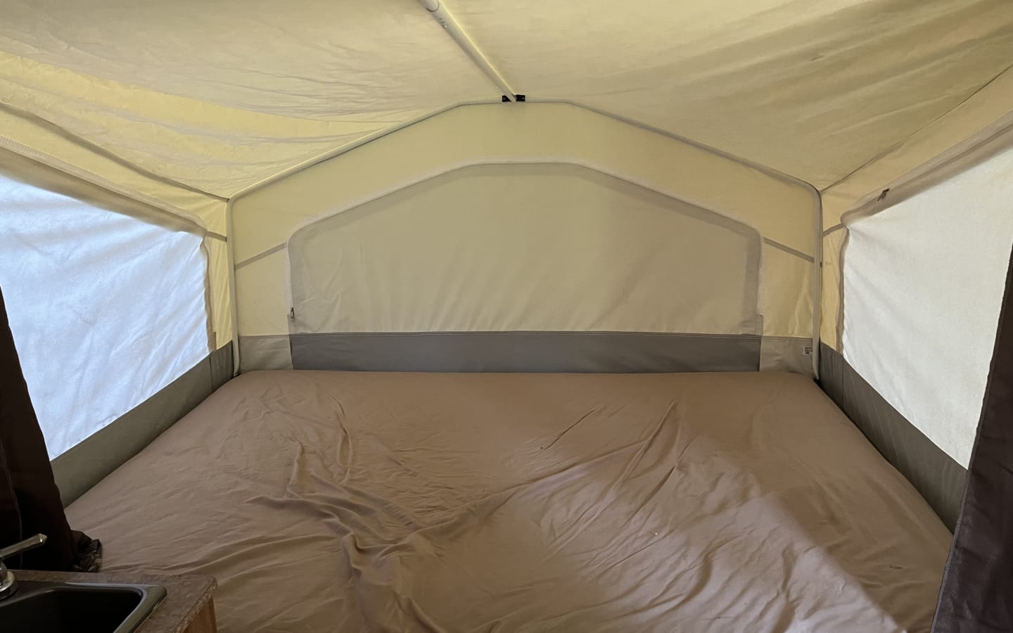 Pop Up for Rent in Albemarle, North Carolina | 1100 lbs lbs, 10 ft